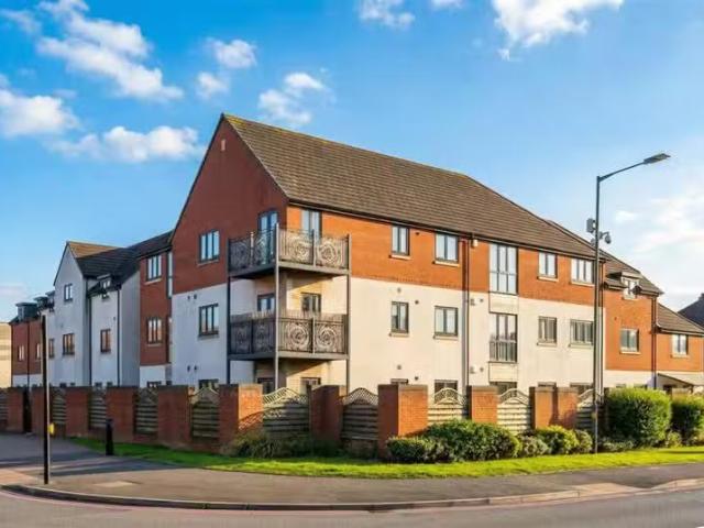 Deal! 1 BA 2 bedroom apartment for rent in Shirley Gate Apartm.