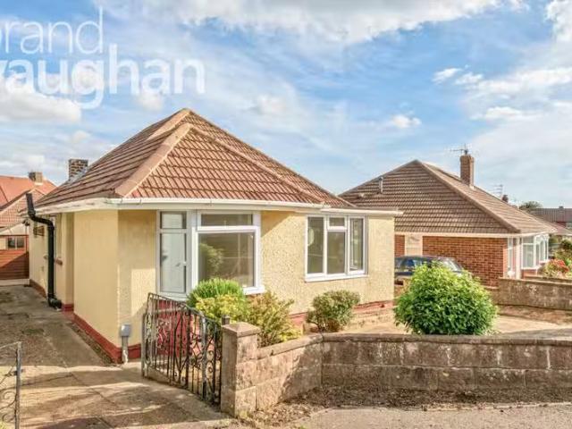 Nice 1 BA 2 bedroom bungalow for rent in Park Crescent, Portsl.