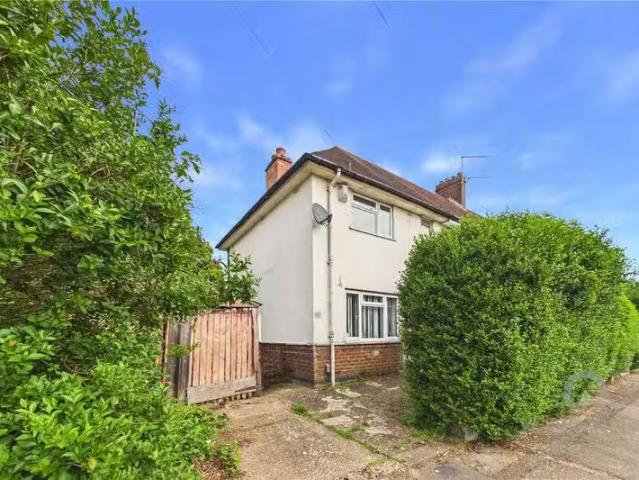 Cheap 1 BA 2 bedroom End Terrace House to rent, Cranford Road.