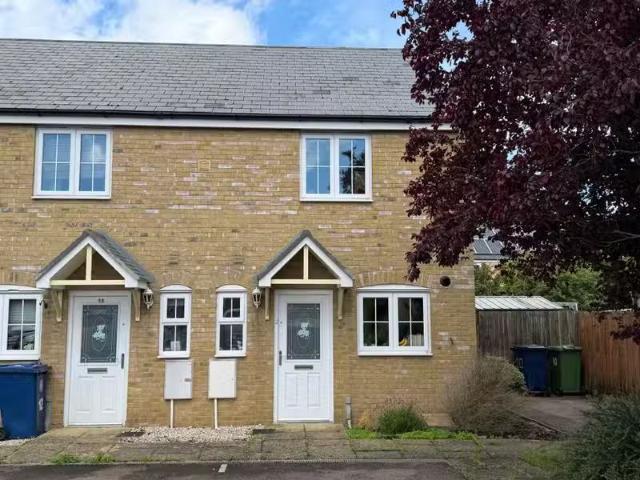 Deal! 1 BA 2 bedroom end of terrace house for rent in Dovecote.