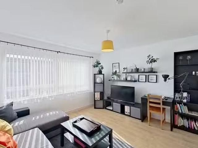 For Rent! 1 BA 2 bedroom flat for rent in Colonsay Close, Edin.