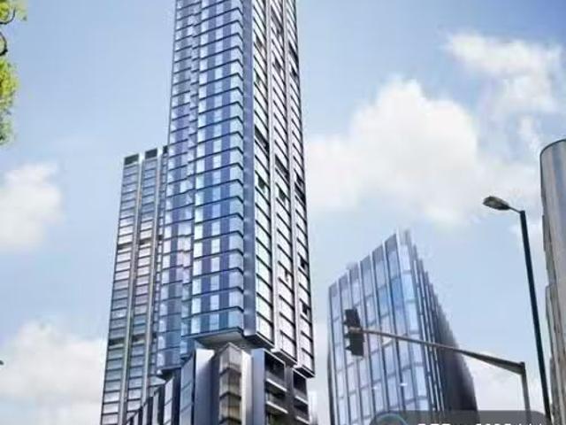 Rental! 1 BA 2 bedroom flat for rent in Carrara Tower, London.