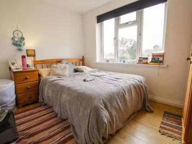 Unique 1 BA 2 bedroom flat for rent in Blenheim Court, Harborn.