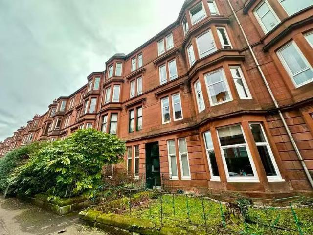 Charming 1 BA 2 bedroom flat for rent in Garthland Drive, Denn.