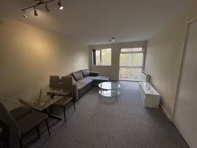 Cozy 1 BA 2 bedroom flat for rent in Denham Court, Erdington..