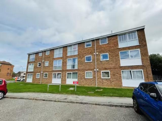 New 1 BA 2 bedroom flat for rent in Forsythia Close, Chelmsfor.