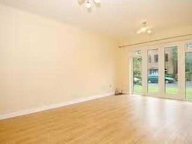 Just in! 1 BA 2 bedroom flat for rent in One Tree Place, Amers.