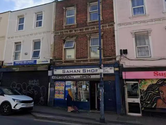Cheap 1 BA 2 bedroom flat for rent in Montpelier, Bristol, BS6