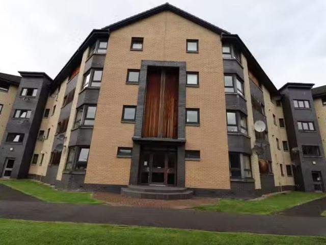 Deal! 1 BA 2 bedroom flat for rent in Silvergrove Street, Brid.