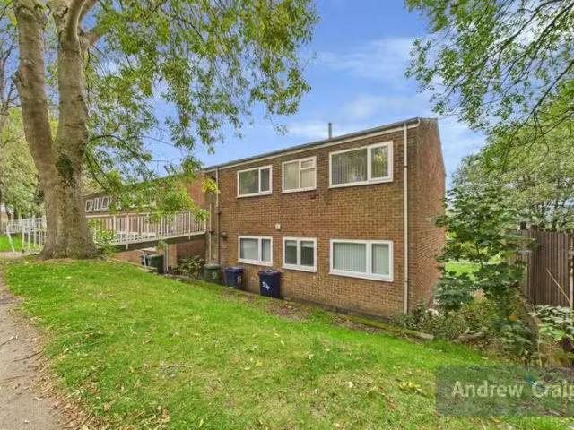 Charming 1 BA 2 bedroom flat for rent in Portmeads Rise, Birtl.