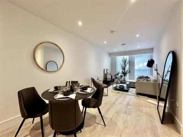 Unique 1 BA 2 bedroom flat for rent in Virginia House, Walton.