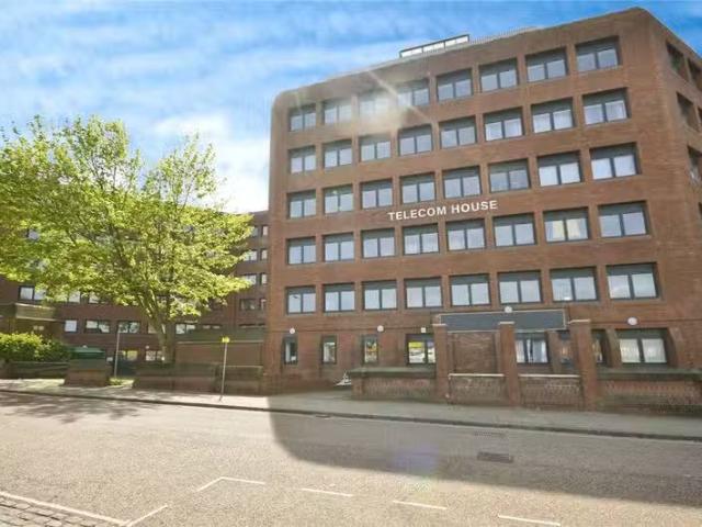 New 1 BA 2 bedroom Flat to rent, Church Street, Wolverhampton.