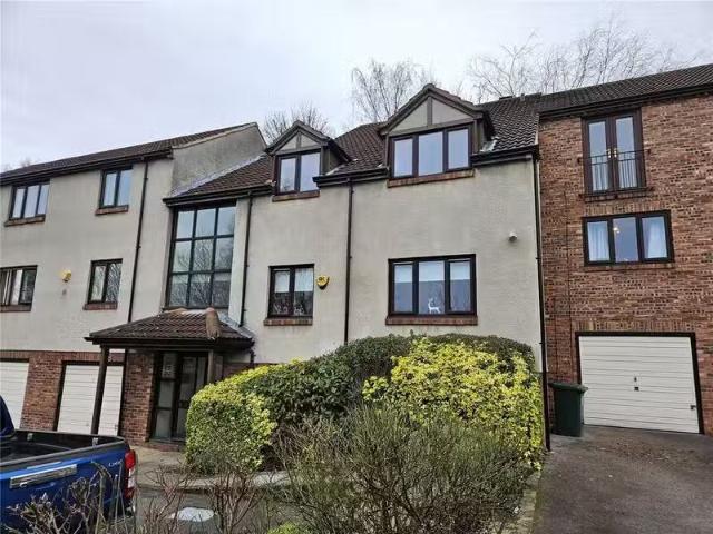 Rental! 1 BA 2 bedroom Flat to rent, Ridgewood Close, Baildon.