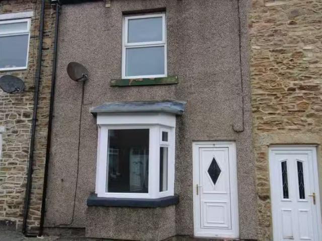Just in! 1 BA 2 bedroom house for rent in Mount Pleasant, Stan.
