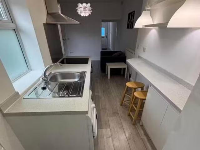 Nice 1 BA 2 bedroom house for rent in Peel Street, Derby,, DE22