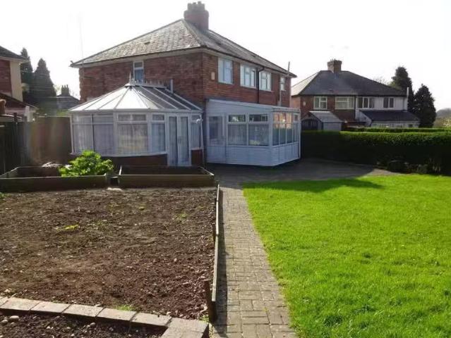 Deal! 1 BA 2 bedroom house for rent in Rodbourne Road, Birming.
