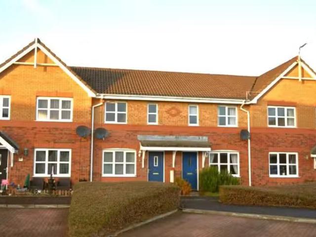 Deal! 1 BA 2 bedroom Property to rent, Kersehill Crescent, Fal.