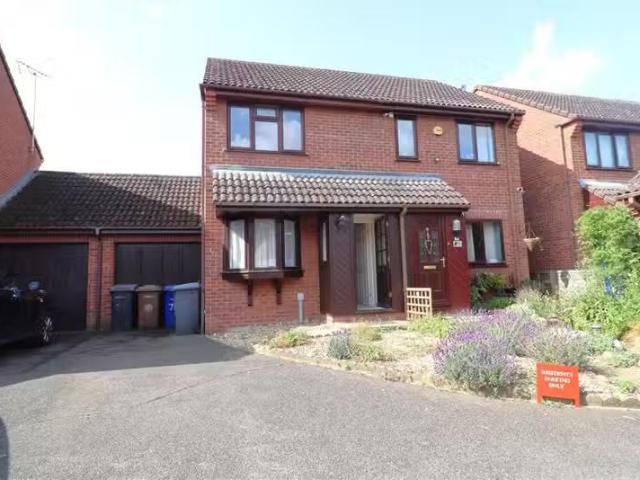 Rental! 1 BA 2 bedroom semi detached house for rent in Bill Ri.