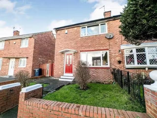 Nice 1 BA 2 bedroom Semi Detached House to rent, Antwerp Road.