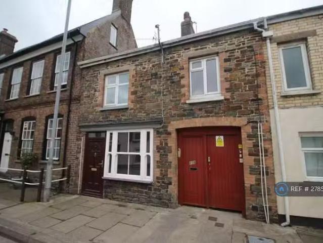 New 1 BA 2 bedroom terraced house for rent in New St, Torringt.
