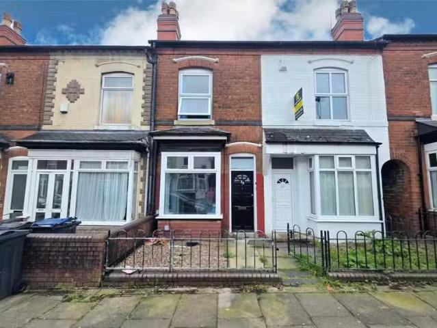 Cozy 1 BA 2 bedroom terraced house for rent in Gleave Road, Se.