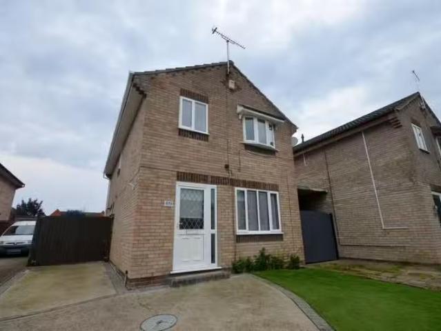 Nice 1 BA 4 bedroom detached house for rent in Orion Way, Lace.