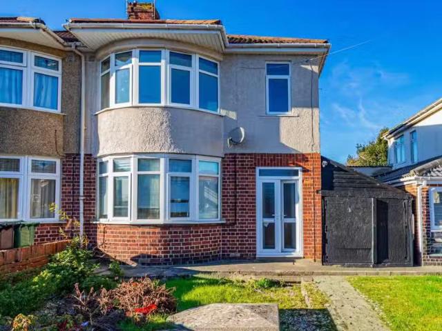 Deal! 1 BA 4 bedroom house for rent in Maywood Crescent, Brist.