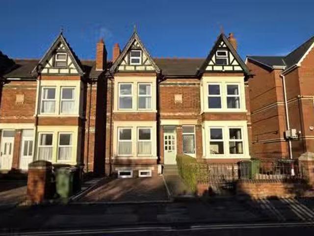 Unique 1 BA 4 bedroom house for rent in Barrs Court Road, Here.