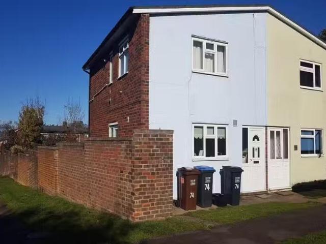 For Rent! 1 BA 4 bedroom house for rent in High Dells, Hatfiel.