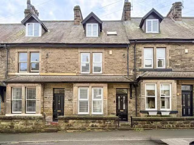 Cheap 1 BA 4 bedroom terraced house for rent in Duchy Grove, H.