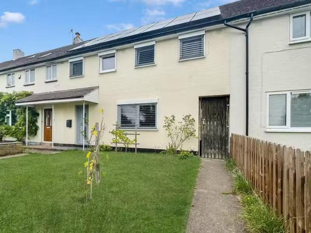 Cozy 1 BA 4 bedroom terraced house for rent in Paget Road, Tru.