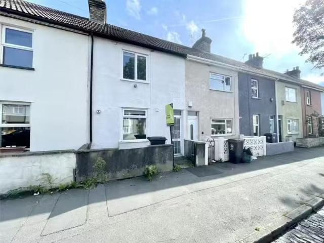 Unique 1 BA 4 bedroom terraced house for rent in Southmead, So.