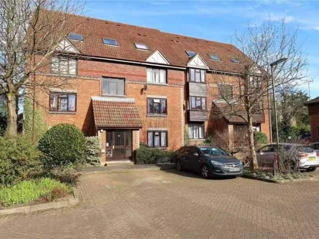 Unique 1 BA Studio apartment for rent in Templecombe Mews, Ori.