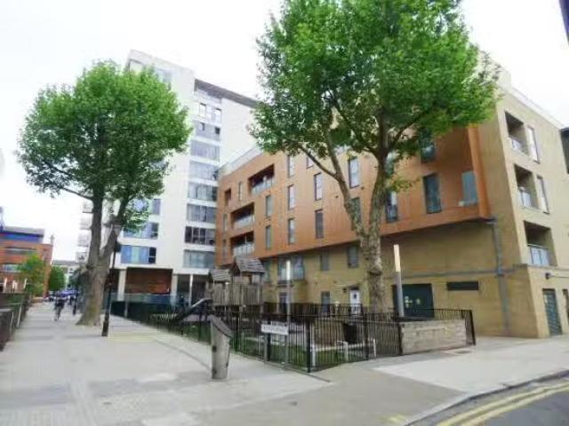 Deal! 1 BA Studio apartment for rent in William Beveridge Hous.