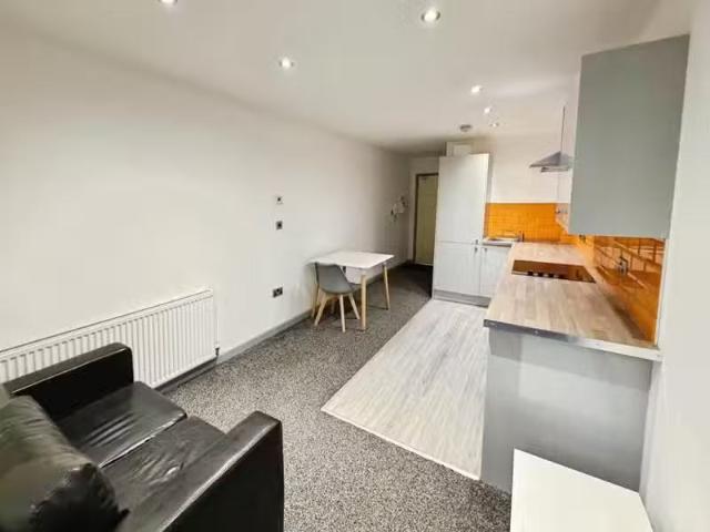 Deal! 1 BA Studio apartment for rent in Blackwall, Halifax, We.