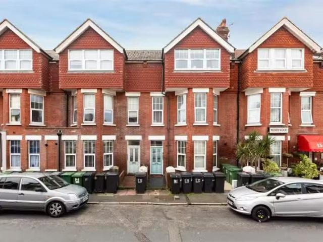 Deal! 1 BA Studio apartment for rent in Cambridge Road, Eastbo.