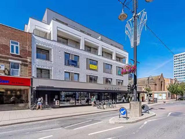 Unique 1 BA Studio flat for rent in 53 59 High Street, New Mal.