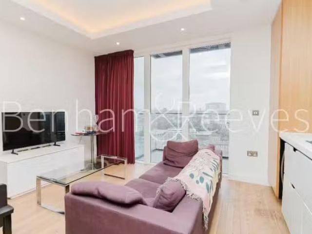 Nice 1 BA Studio flat for rent in Cobblestone Square, 21 Wappi.