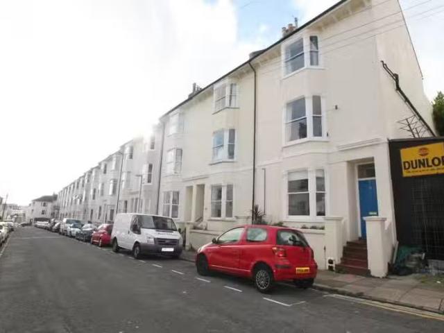 Cozy 1 BA Studio flat for rent in BUCKINGHAM STREET, Susintera.