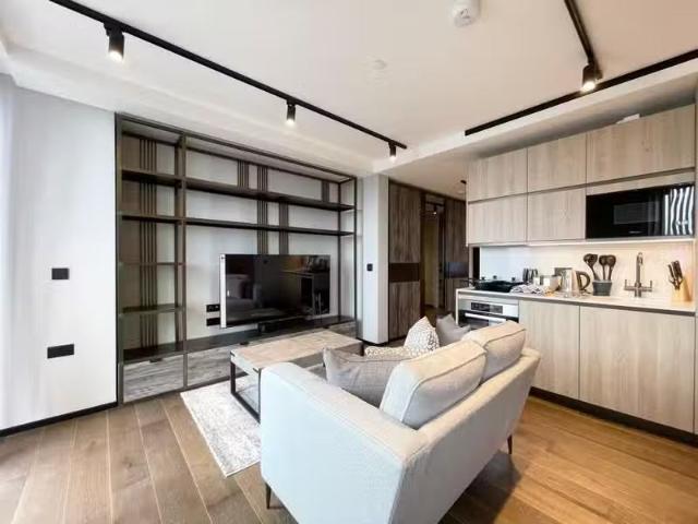 For Rent! 1 BA Studio flat for rent in Stage Apartments 8566.