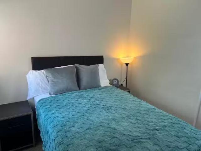 Just in! 1 BA Studio flat for rent in Room 1, Warren Street, D.