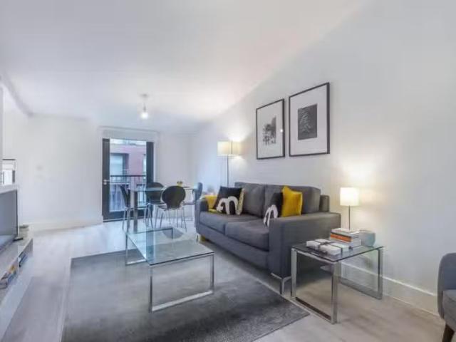 Cozy 1 bedroom apartment for rent in Caspar House, Charlotte S.