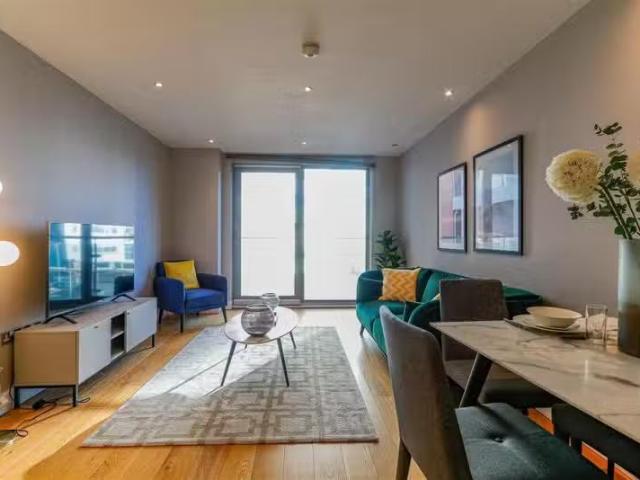 New 1 bedroom apartment for rent in Meridian Plaza, City Centr.