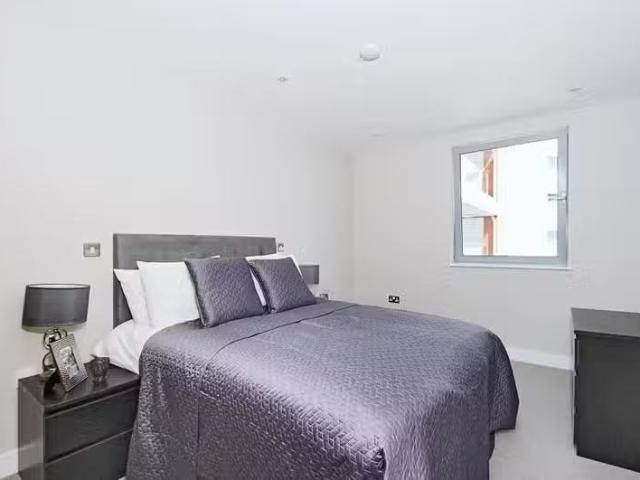 New 1 bedroom apartment for rent in Meridian Plaza, Bute Terra.