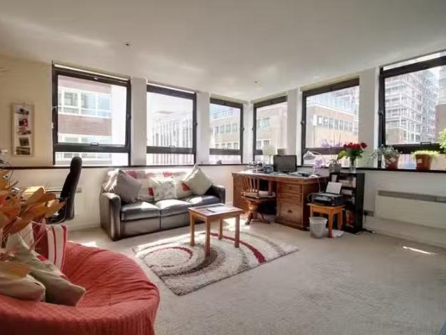 Just in! 1 bedroom apartment for rent in Millennium Apartments.