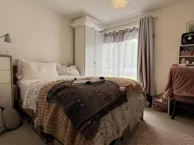 Cozy 1 bedroom apartment for rent in Paper Mill Gardens, Porti.