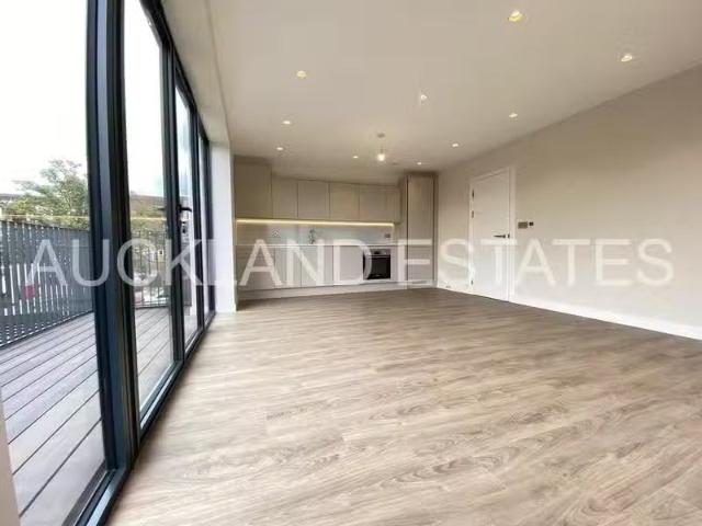 Cozy 1 bedroom apartment for rent in Westland Lodge, Brookmans.