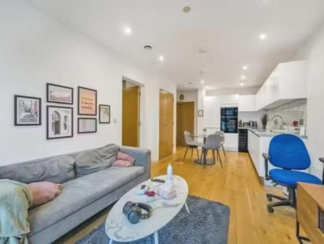 Just in! 1 bedroom apartment for rent in The Axium, Birmingham.