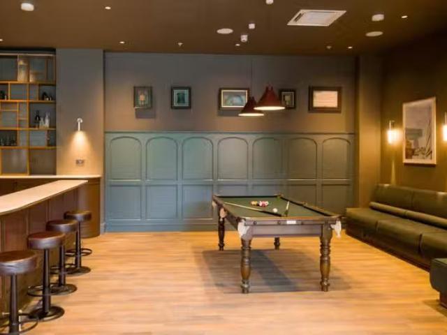 Charming 1 bedroom flat for rent in One Eastside, 2 Jennens Ro.