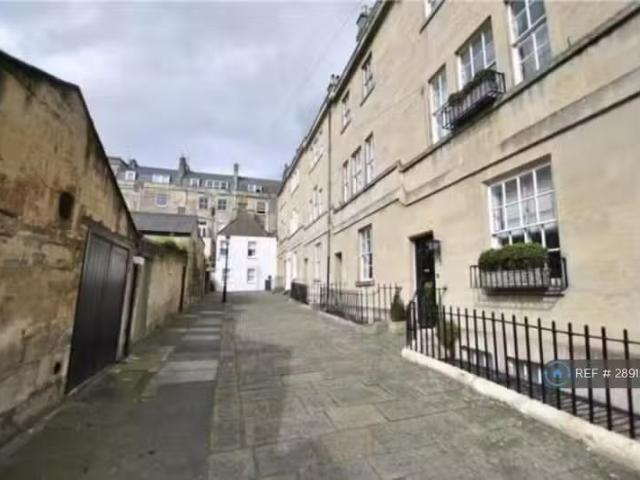 Deal! 1 bedroom flat for rent in Barton Buildings, Bath, BA1